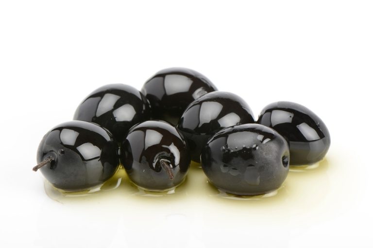 Black Things: 64 Things That Are Black In Nature (+Photos)