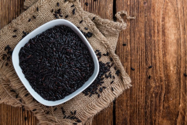 Black Things: 64 Things That Are Black In Nature (+Photos)